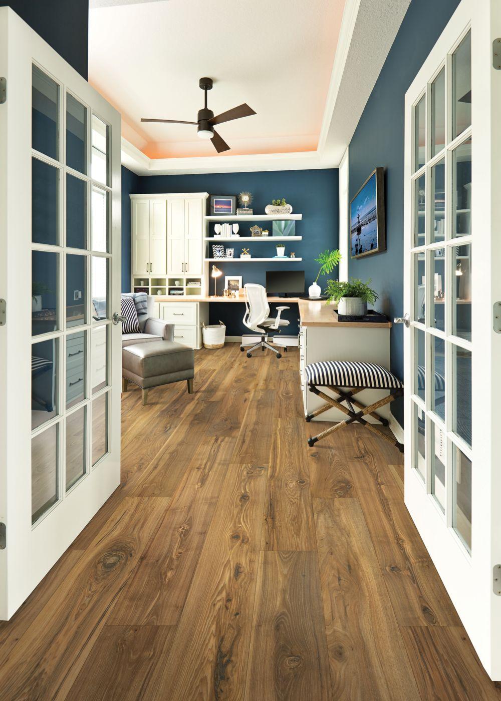 Mohawk RevWood Premier Morena Bluffs Cattail Pecan - LVP Depot